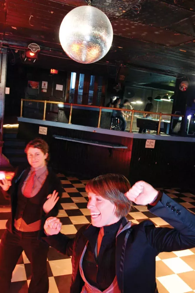 Best Pick-up Bar 2009 | Reflections Cabaret | Food + Drink